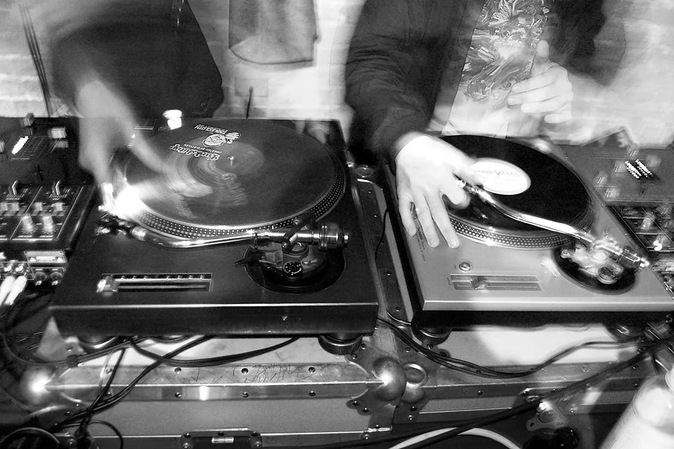 A Complete History of Vinyl Records | Music Record Shop